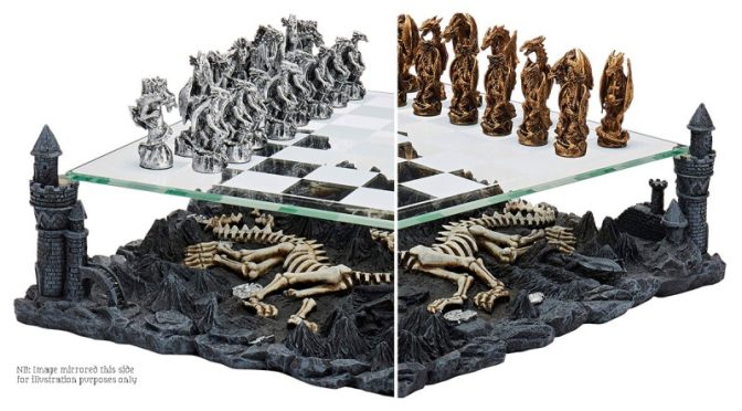CHH Dragon Chess Set - Everything Dragon Shop
